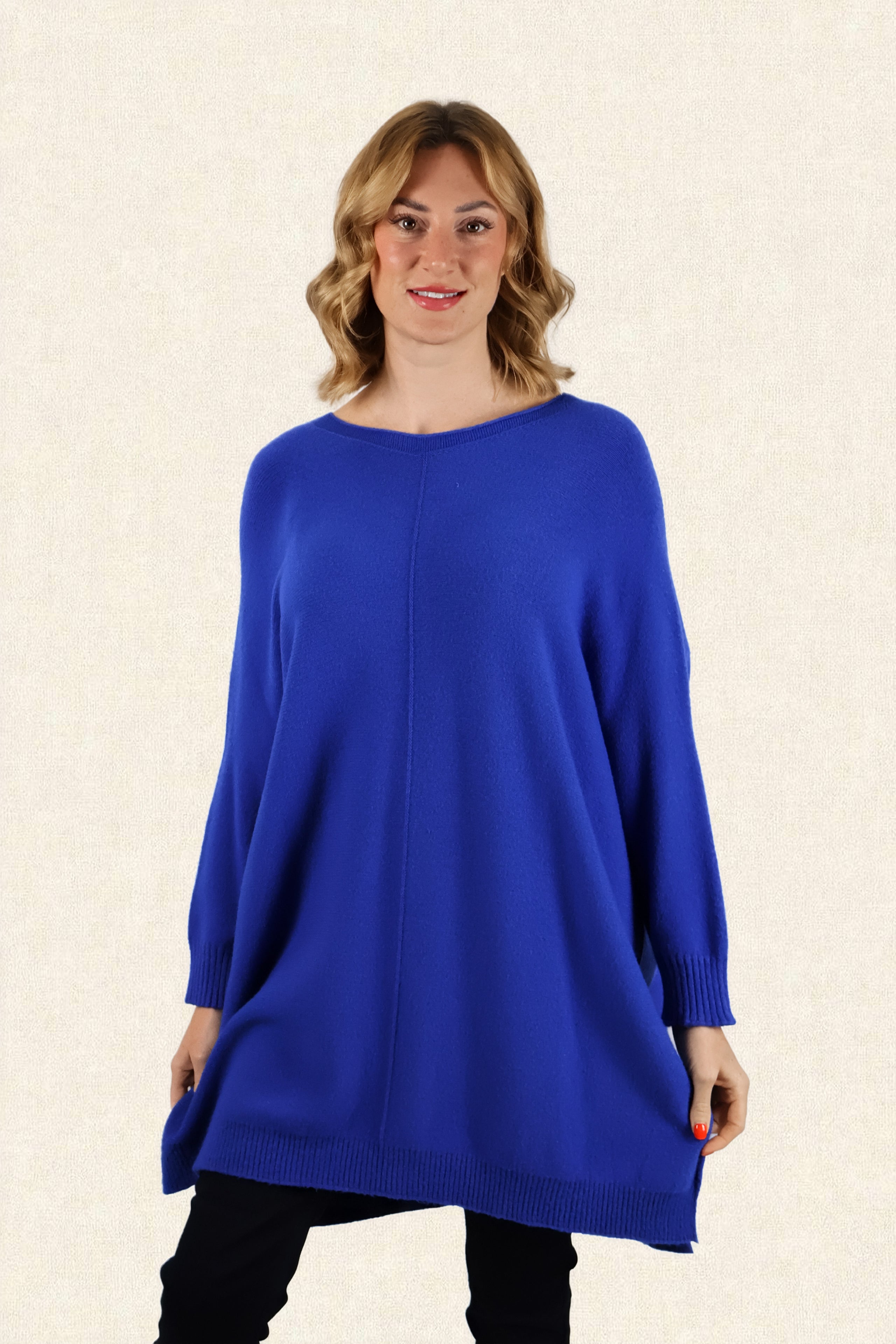 CASSI X ROUND NECK FRONT SEAM KNIT – Amazing Woman